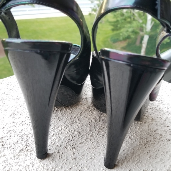 Via Spiga | Shoes | Iridescent Petrol Or Oil Slick Platform Heels Sz ...